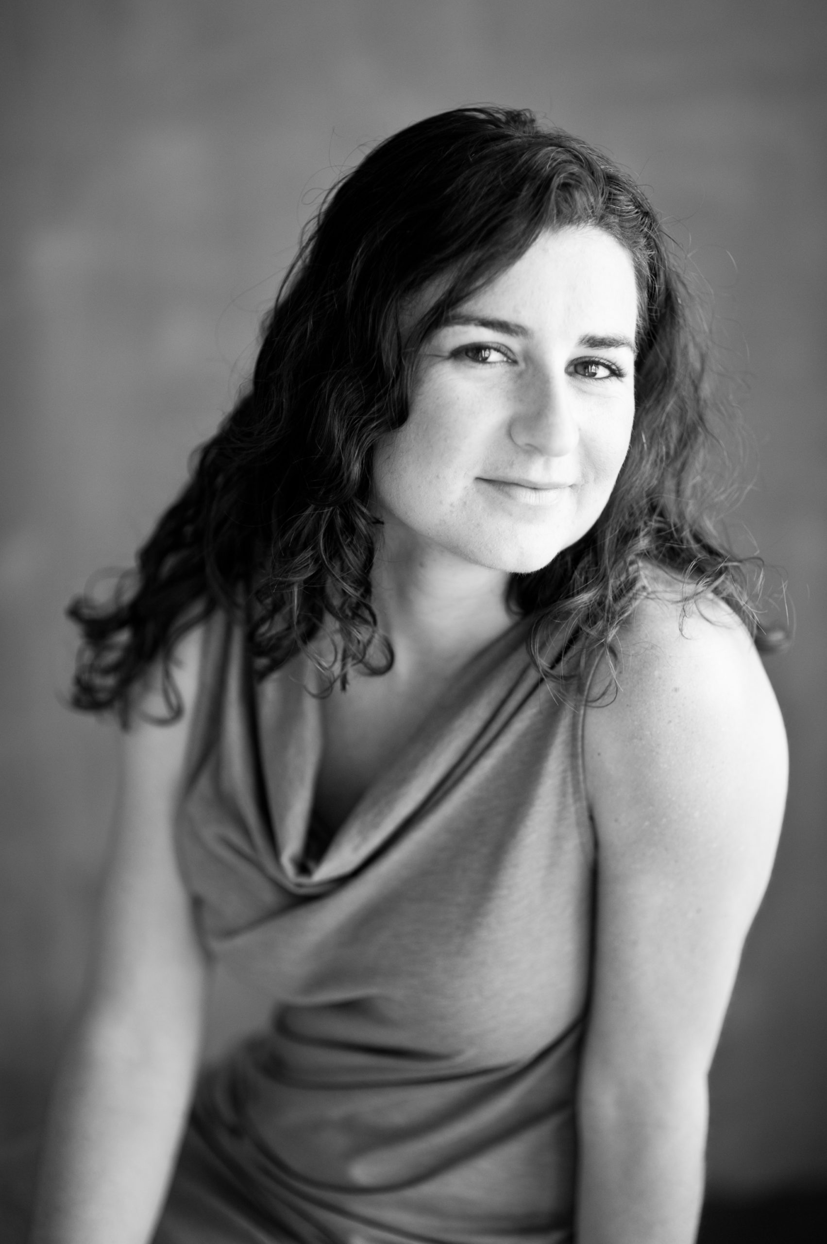 Oregon Photographer Rachel Hadiashar - Photographer Rachel Hadiashar